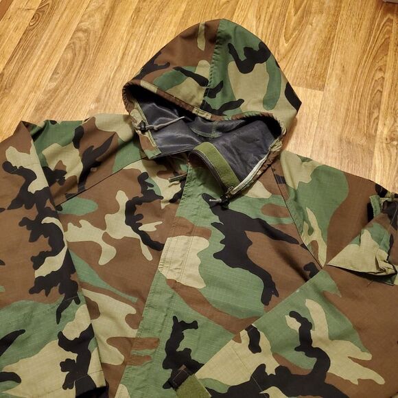 Jackets & Coats | Us Army Jacket Camouflage Woodland Large Bdu Chemical ...